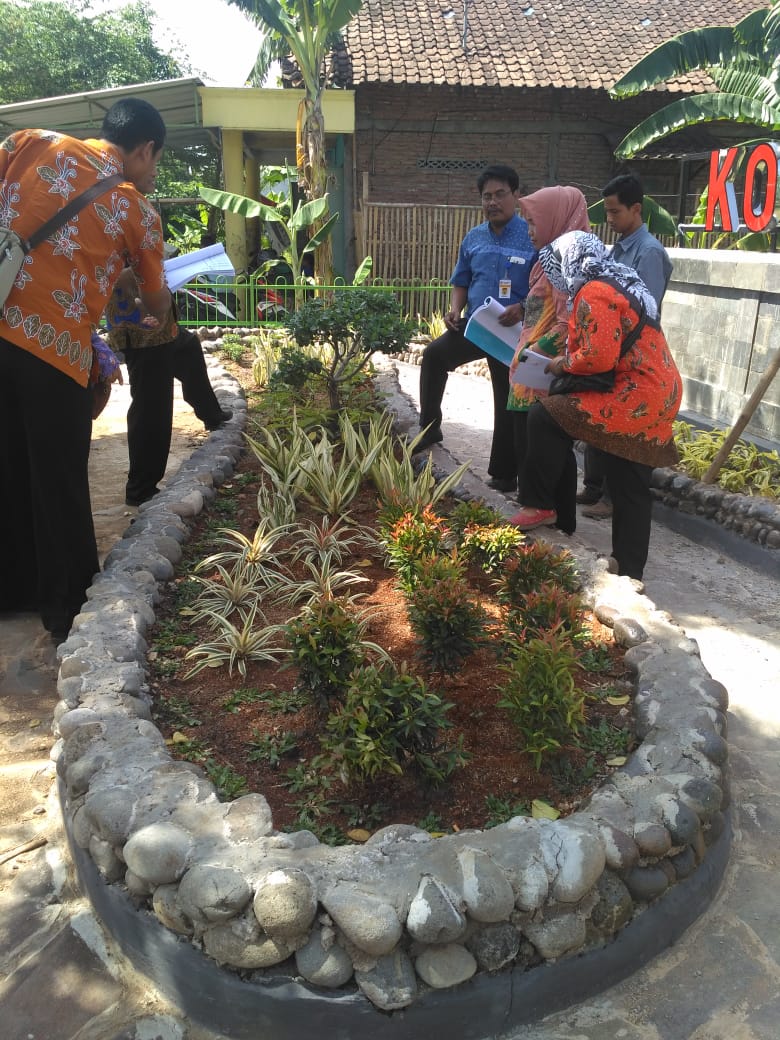 Pemeriksaan Taman Batas Kota 100 % oleh tim PPHP Hari Selasa, Tanggal ...